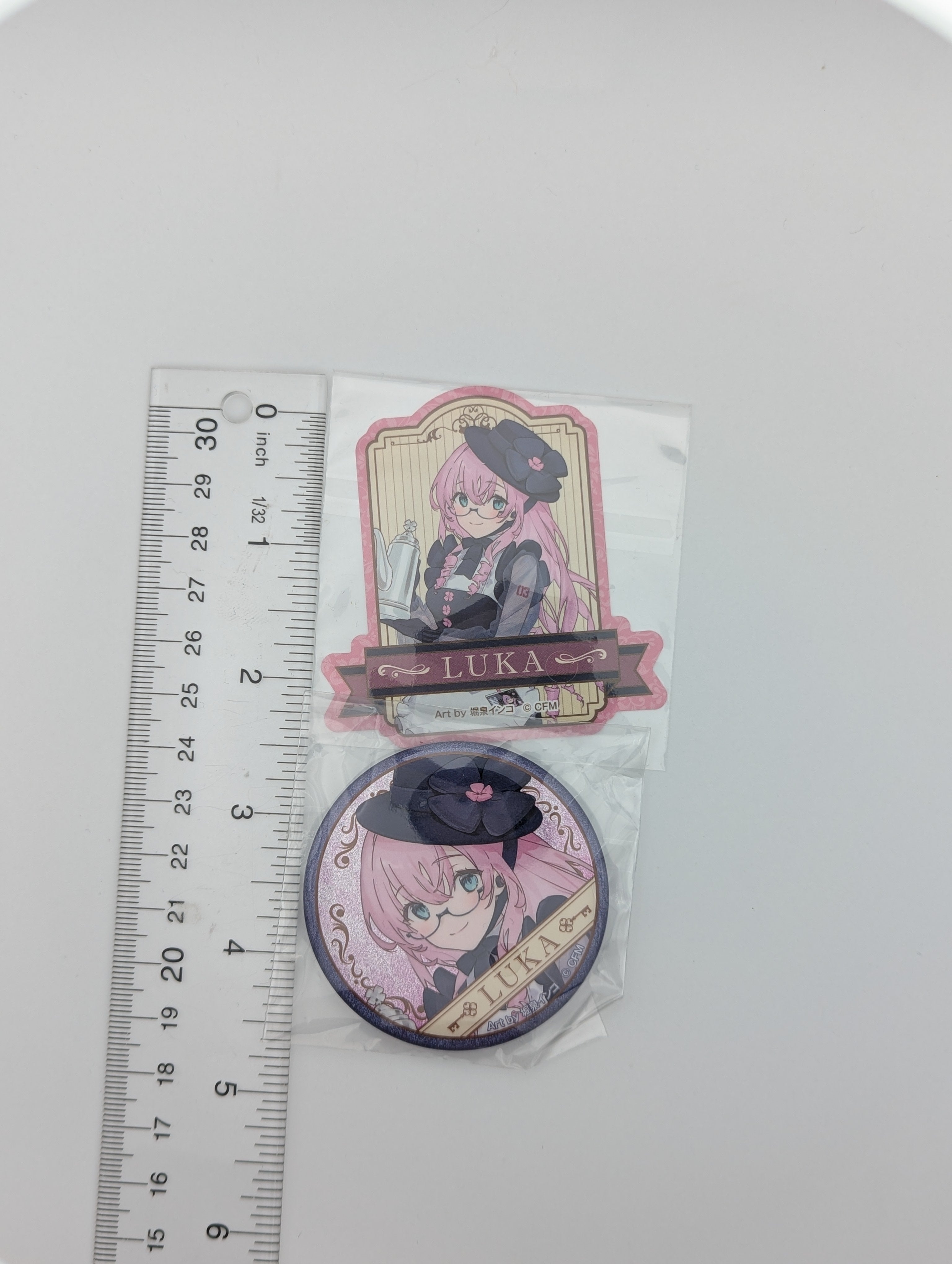 Megurine Luka Hatsune Miku Glasses x Cafe Kuji Can Badge & Sticker Set ...