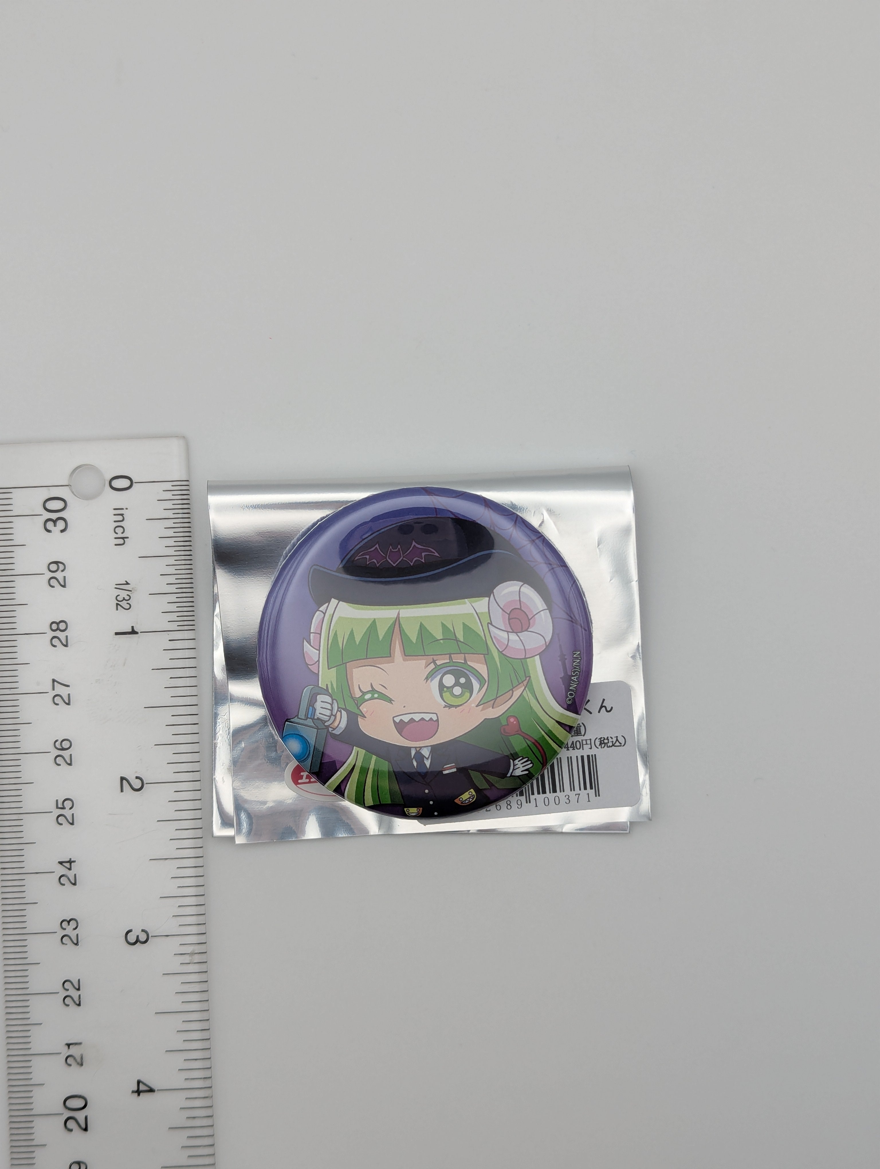 Clara Valac Mairimashita Iruma-kun Train ver Can Badge – Neiroh Sells